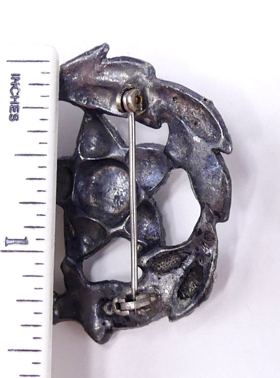 Vintage large silver tone & rhinestone long brooch - Gem