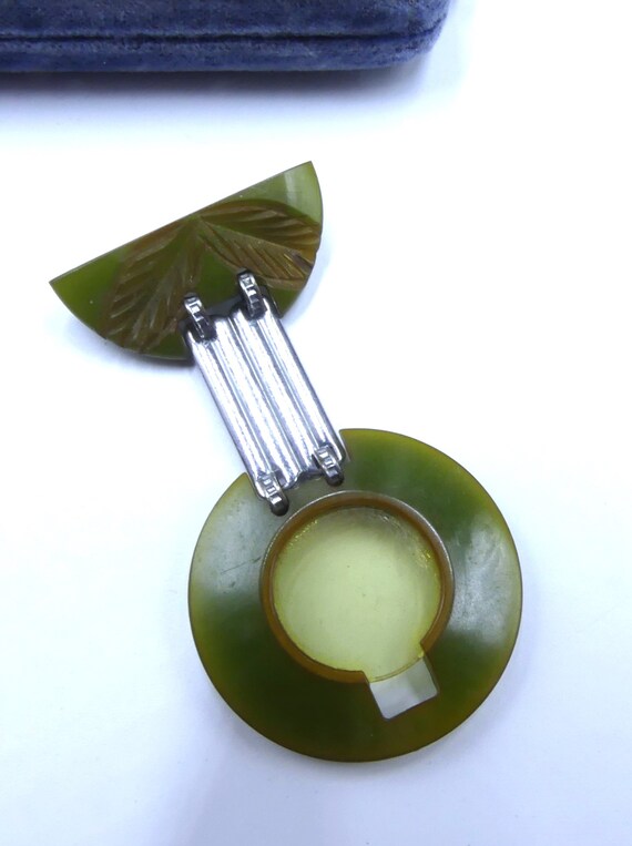 Vintage bakelite green drop - Gem