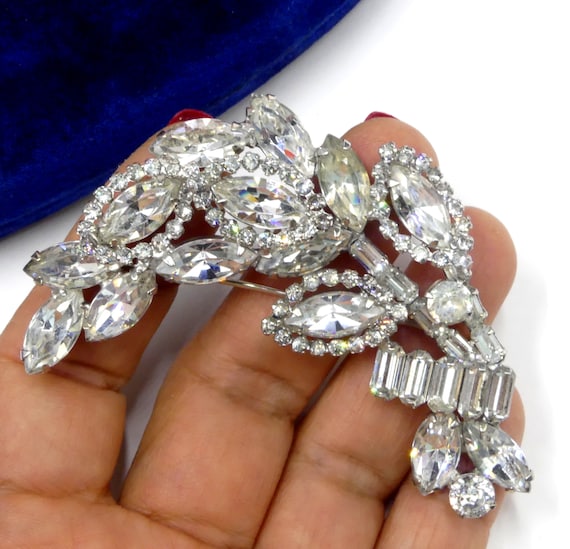 Vintage large silver tone rhinestone pin brooch - Gem