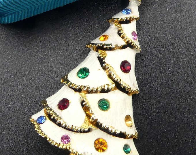 Embroidered Christmas Tree Pin,snowy Tree Brooch,gift for Wife ...