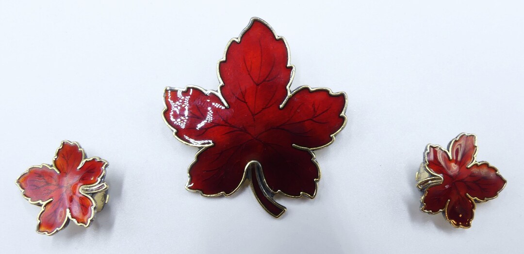 Vintage Signed Meka Denmark 925 Silver Enamel Maple Leaf Pin Brooch ...