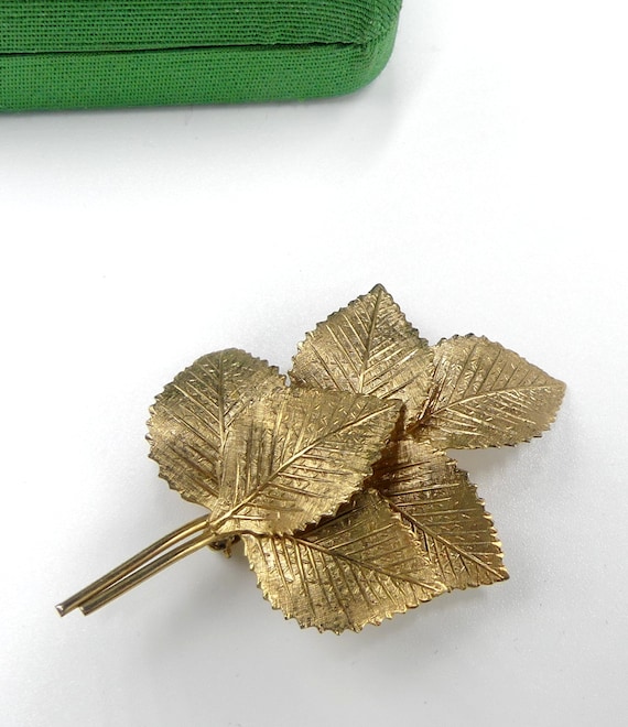 Vintage marked AC 12k gold filled leaf pin brooch - Gem