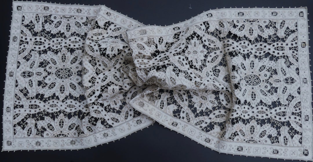 Vintage Italian Linen and Reticello Puncetto Lace Table Runner Color ...