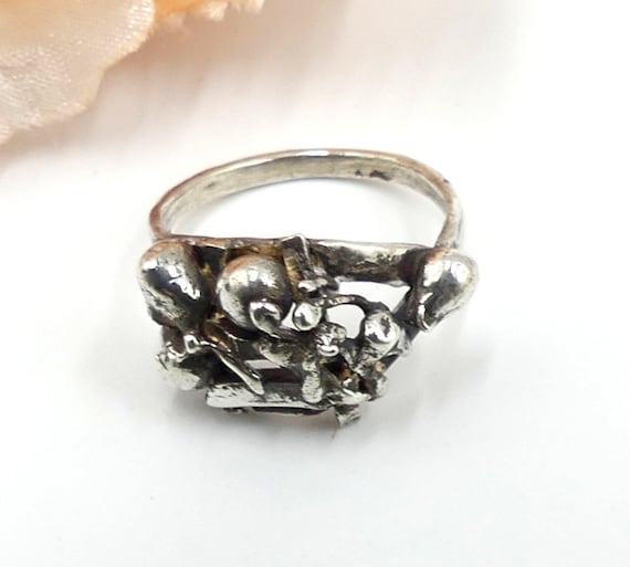 Vintage Modern Designs Sterling Silver Ring Size 5.5 | Etsy