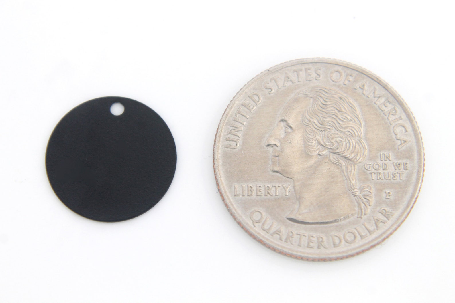 15mm Black Coin Disc, M14-G3, 10 Pcs, 15 Mm, 0.6mm Thick, 1 Hole, Matte ...