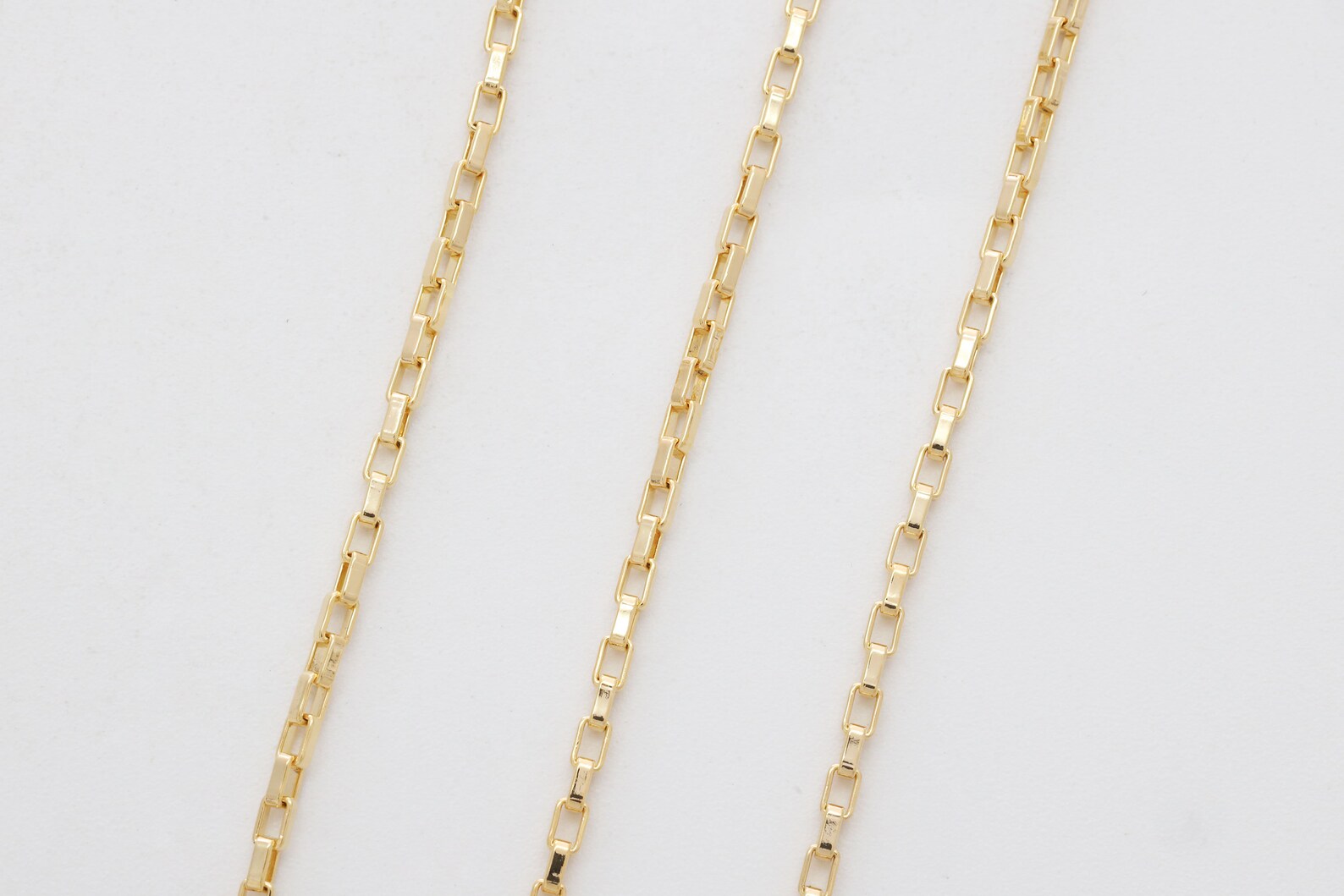 Train Chain[s], CJ25-03, 1m, 2.5x1.5mm, 0.8mm Thick, 16K Gold Plated ...