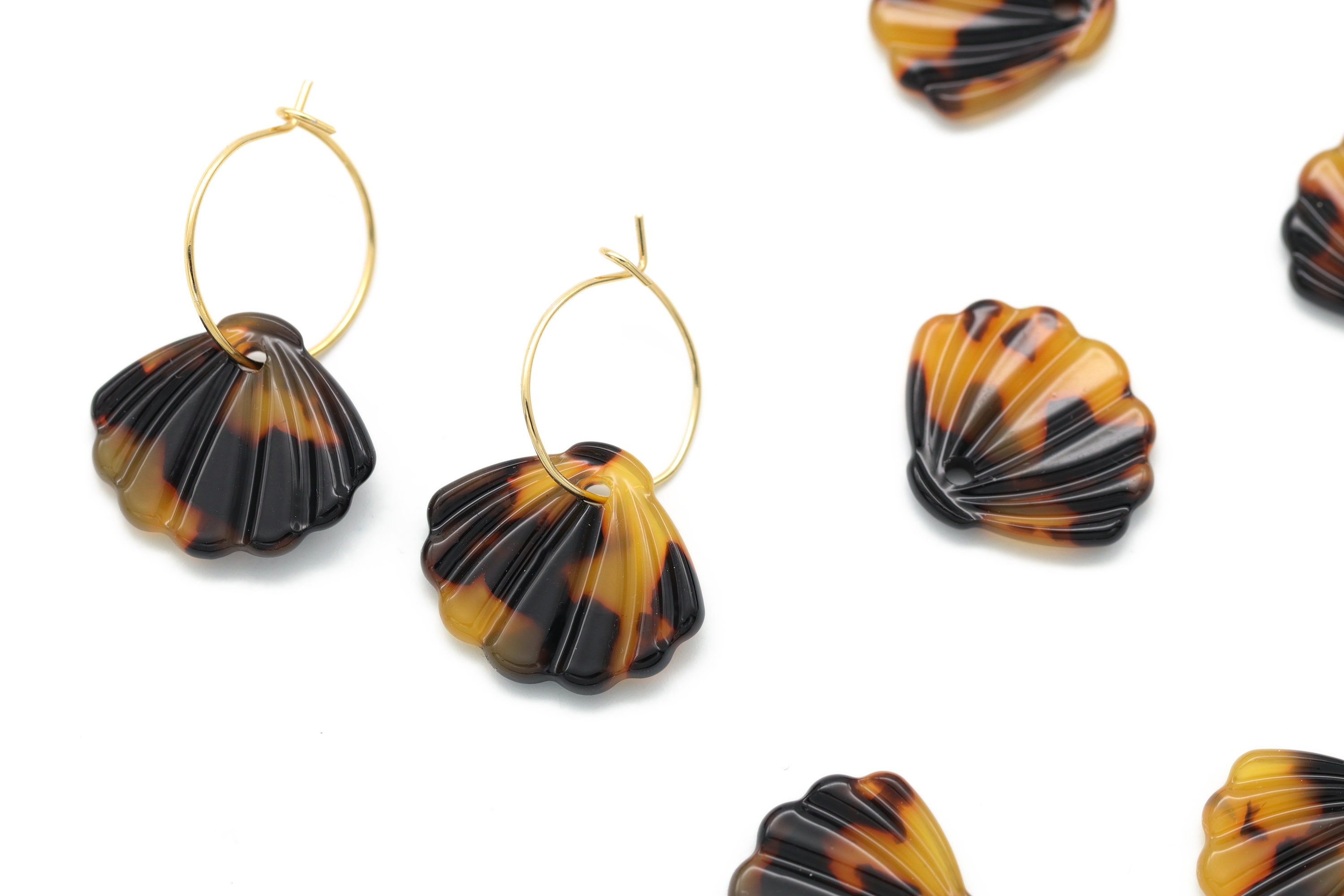 Shell Celluloid Charm V2-G6 2 Pcs 20x17mm 3mm Thick 1.8mm - Etsy