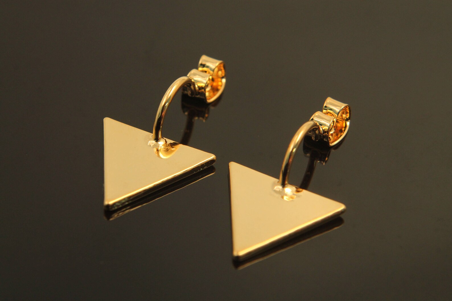 Triangle Back Stopper, T20-P2, 2 Pcs, Triangle 13mm, Total Length 25mm ...
