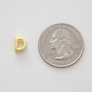 Alphabet D, AD-G11, 2 Pcs, 7.6x6.5x4.1mm, Hole Size 2.0x3.1mm, Capital ...