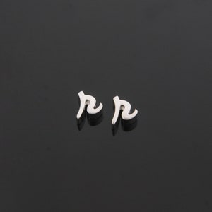 Alphabet R, AR-R10, 2 Pcs, 5x4x3mm, Hole Size 1.7x1.7mmm, Cursive ...