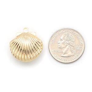 Scallop Shell Locket Pendant, Q8-G9, Ocean Themed, 1 Piece, 22x24mm ...