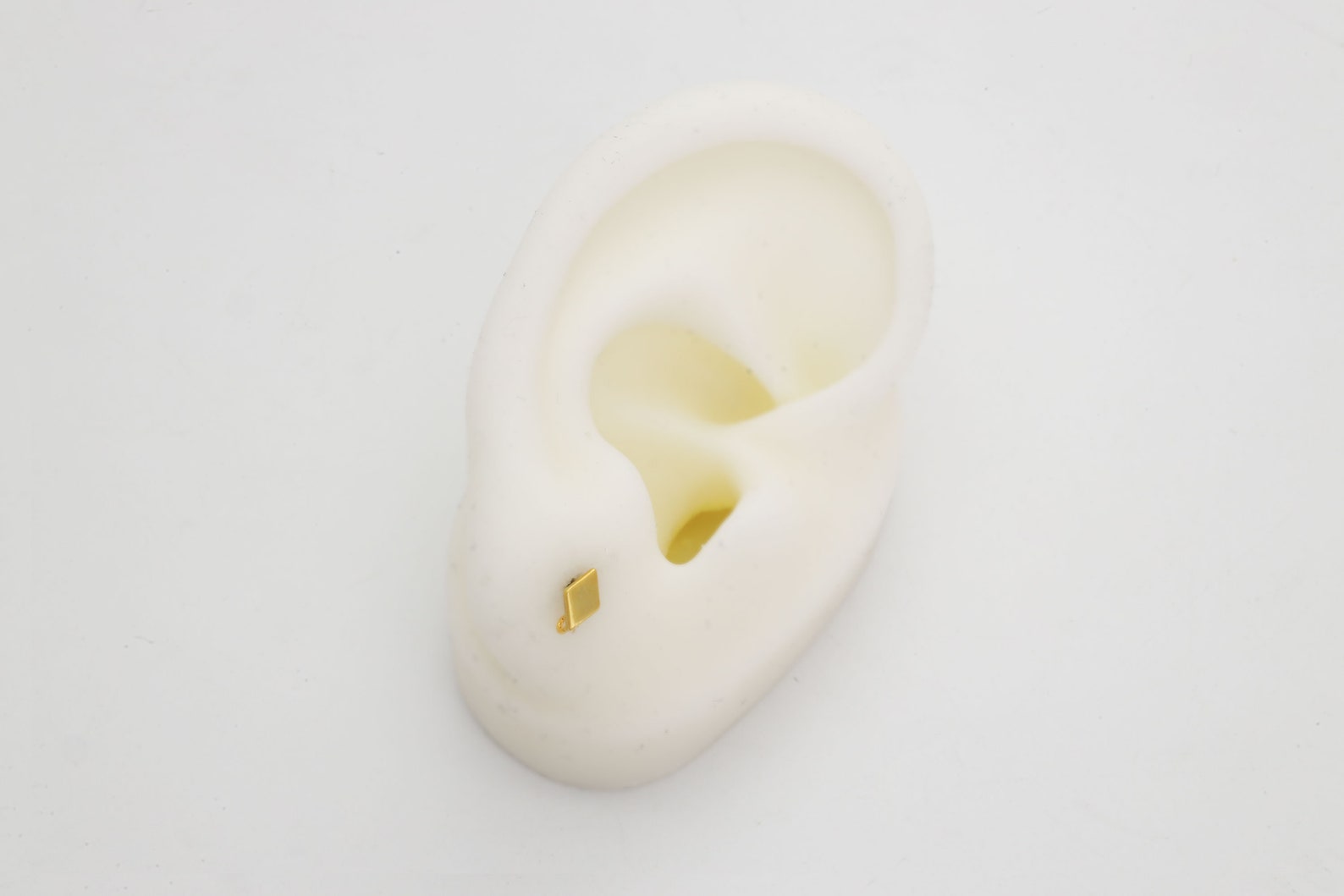 Rhombus Ear Stud W/ Open Link Nickel Free N26-P4 2 Pcs - Etsy