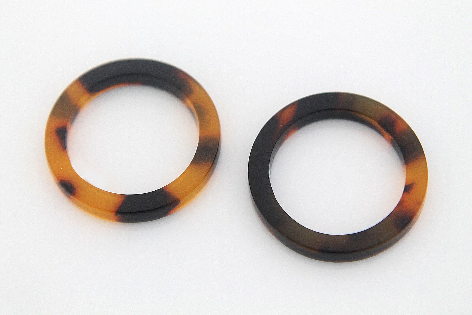 Acetate Celluloid Ring Charm M5-G9 2 pcs 20mm 2.5x2.5mm | Etsy