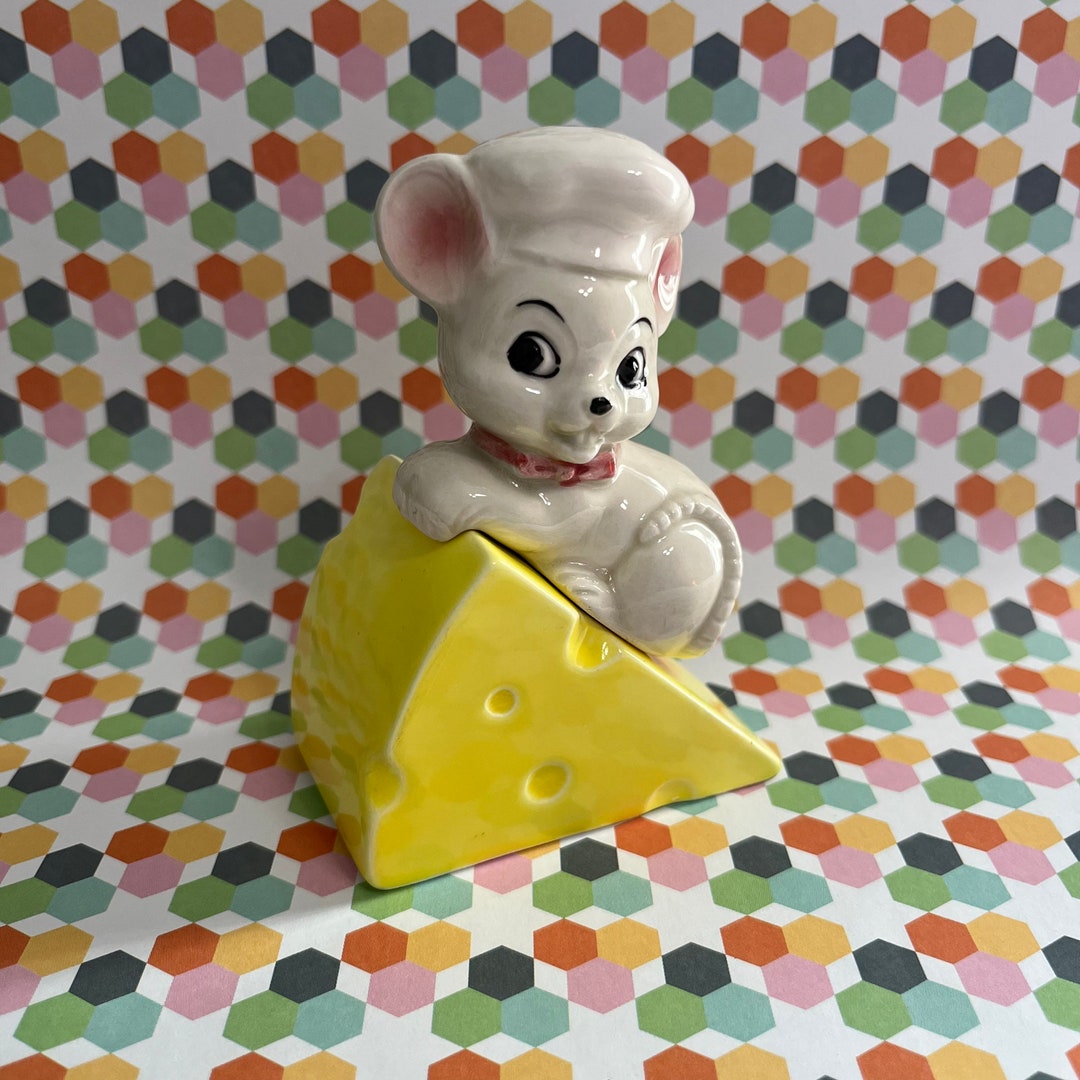 Mouse Cheese Anthropomorphic Salt and Pepper Shakers - Etsy