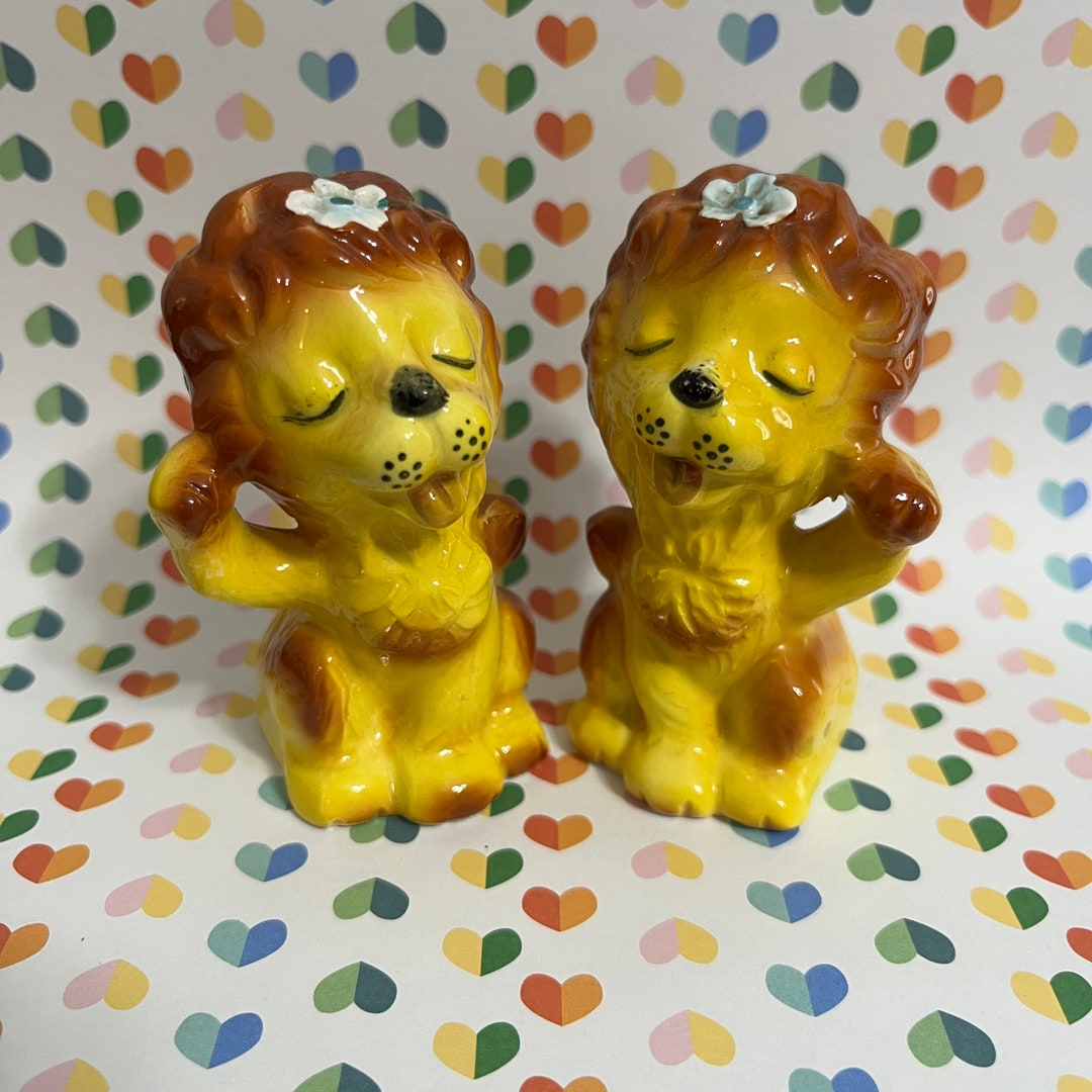 Anthropomorphic Lions Salt and Pepper Shakers Circus Leo Made in Japan ...