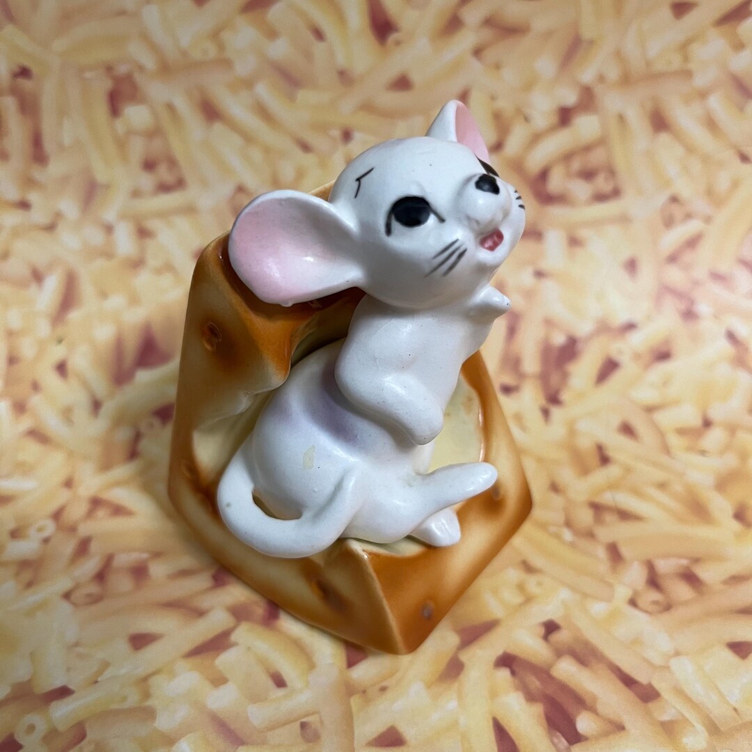 Mouse in Cheese Anthropomorphic Salt and Pepper Shakers Giftcraft ...