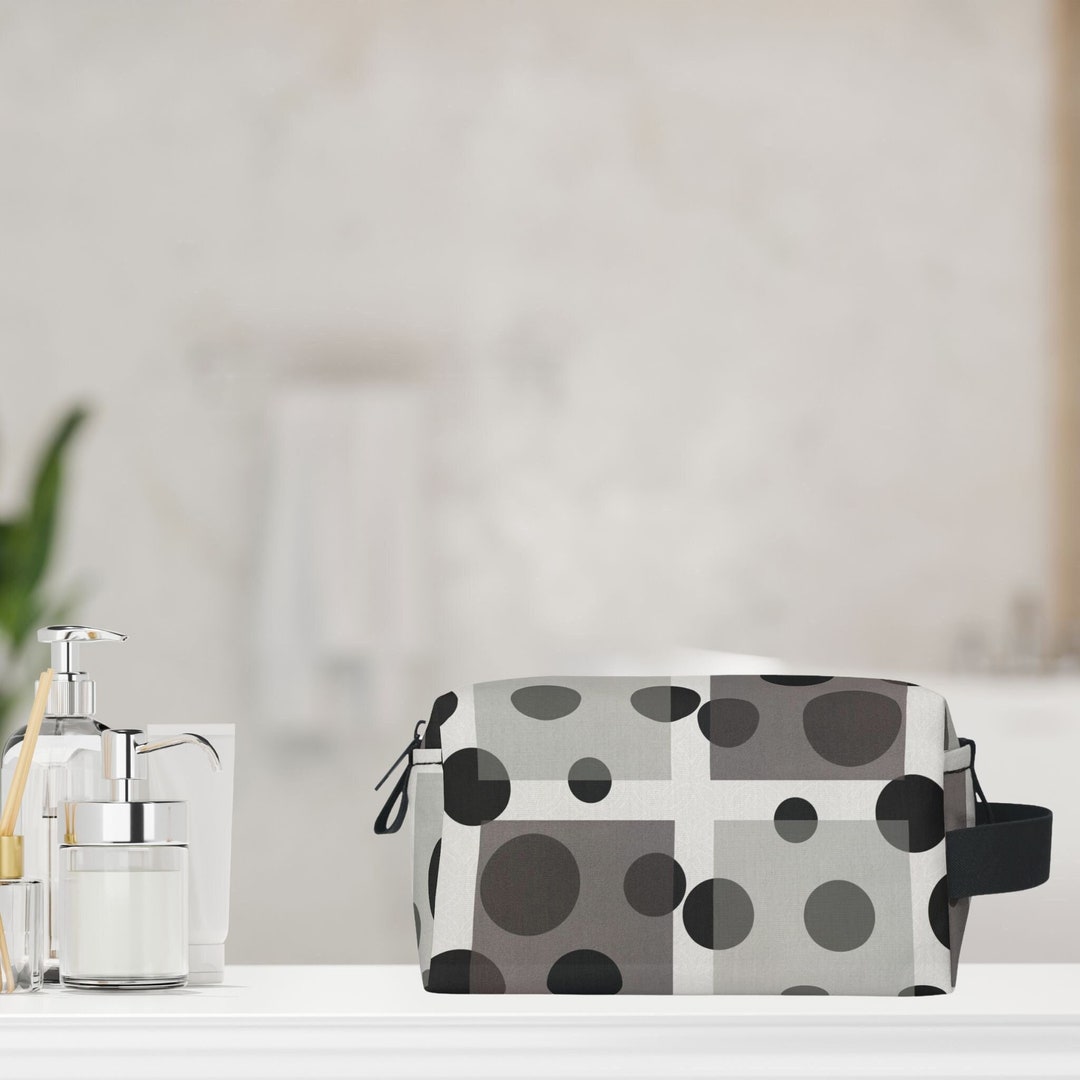 Square Harmony Toiletry Bag, Circles and Squares Modern Makeup Case ...