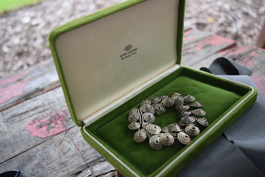 Vintage Velvet Pearl Necklace Box, Heirloom Display Jewelry Box ...