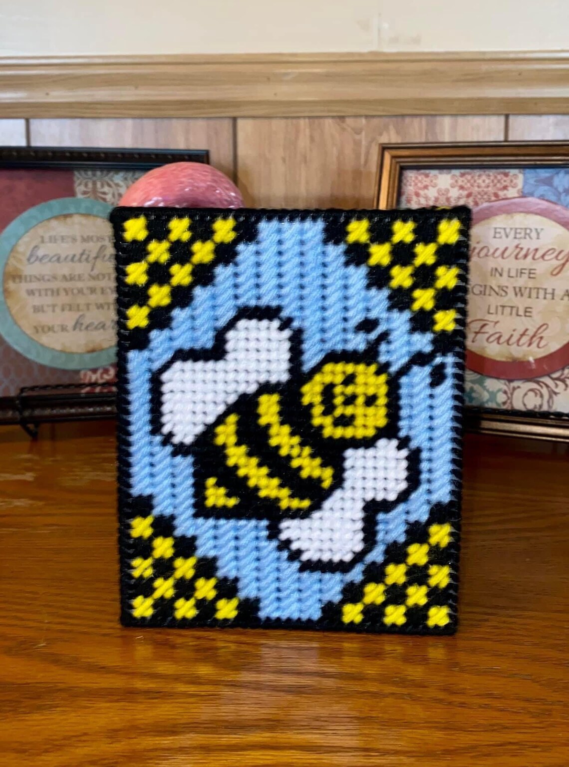 BEE Tissue Box Cover - Etsy