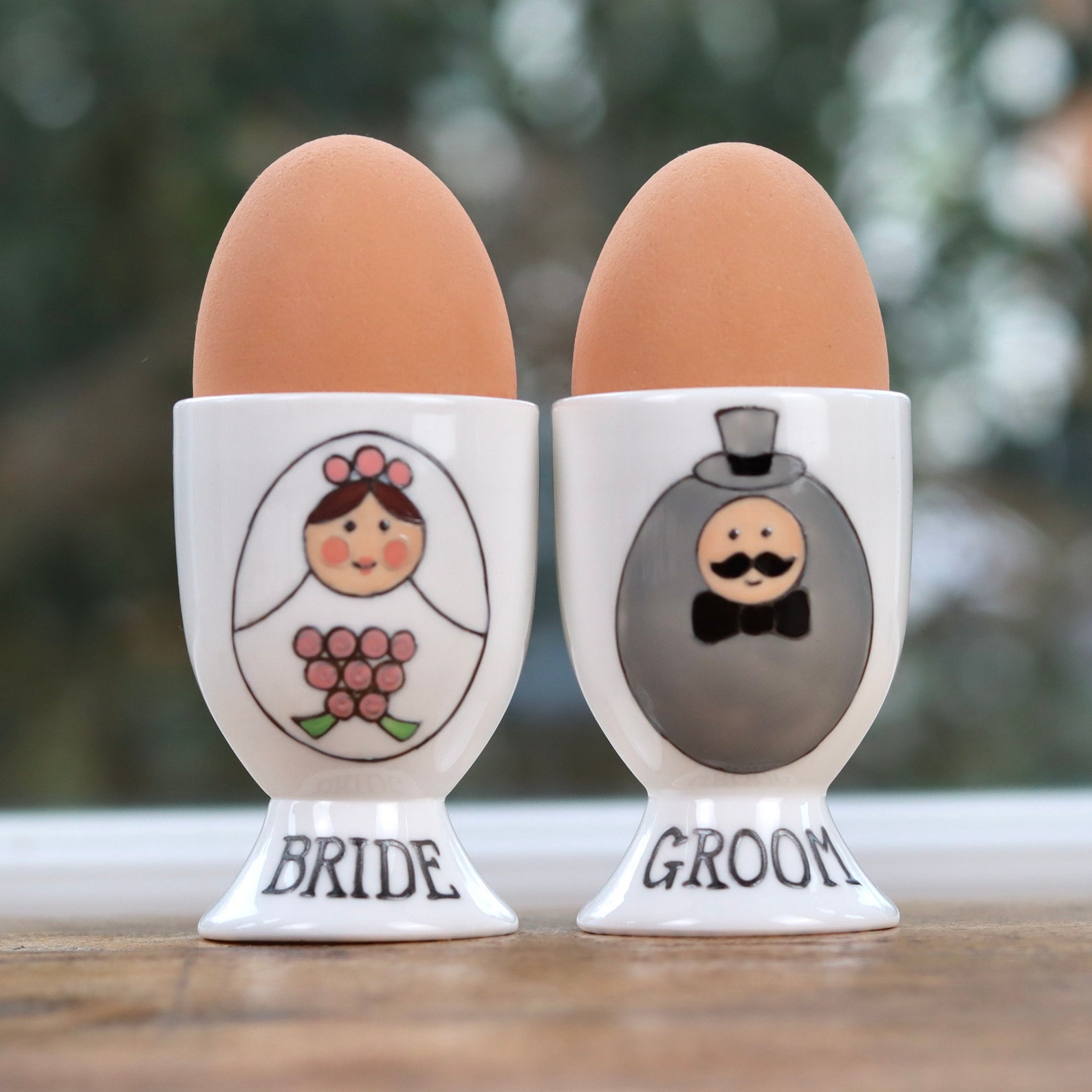 Egg Bride and Groom Porcelain Egg Cup - Etsy