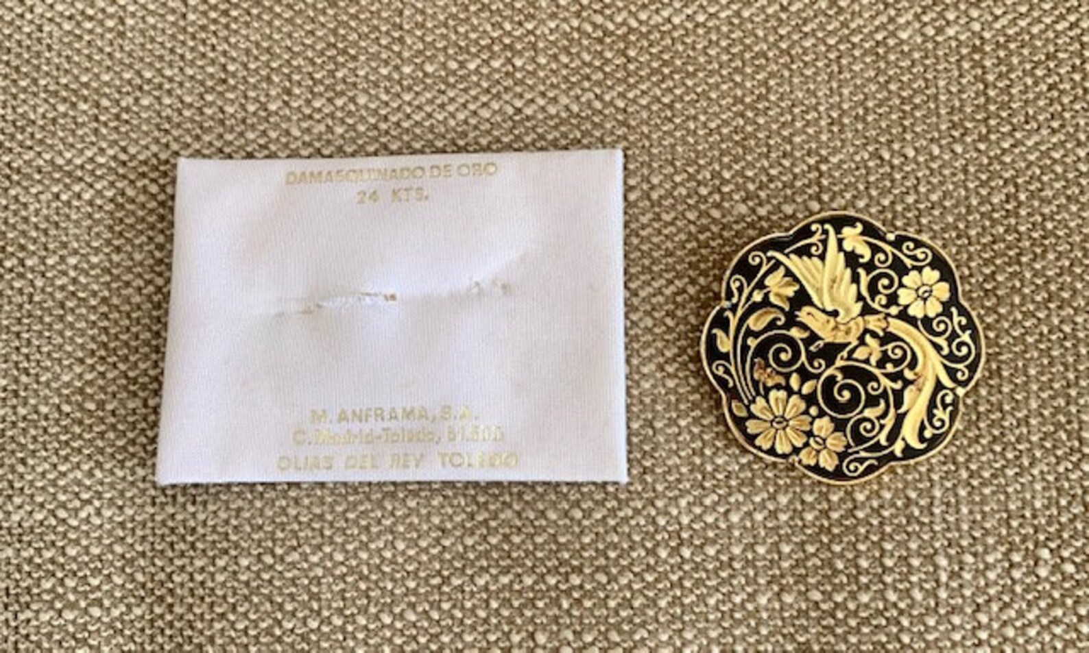 ON SALE Vintage Damasquinado Damascene Pin-brooch With Wavy | Etsy