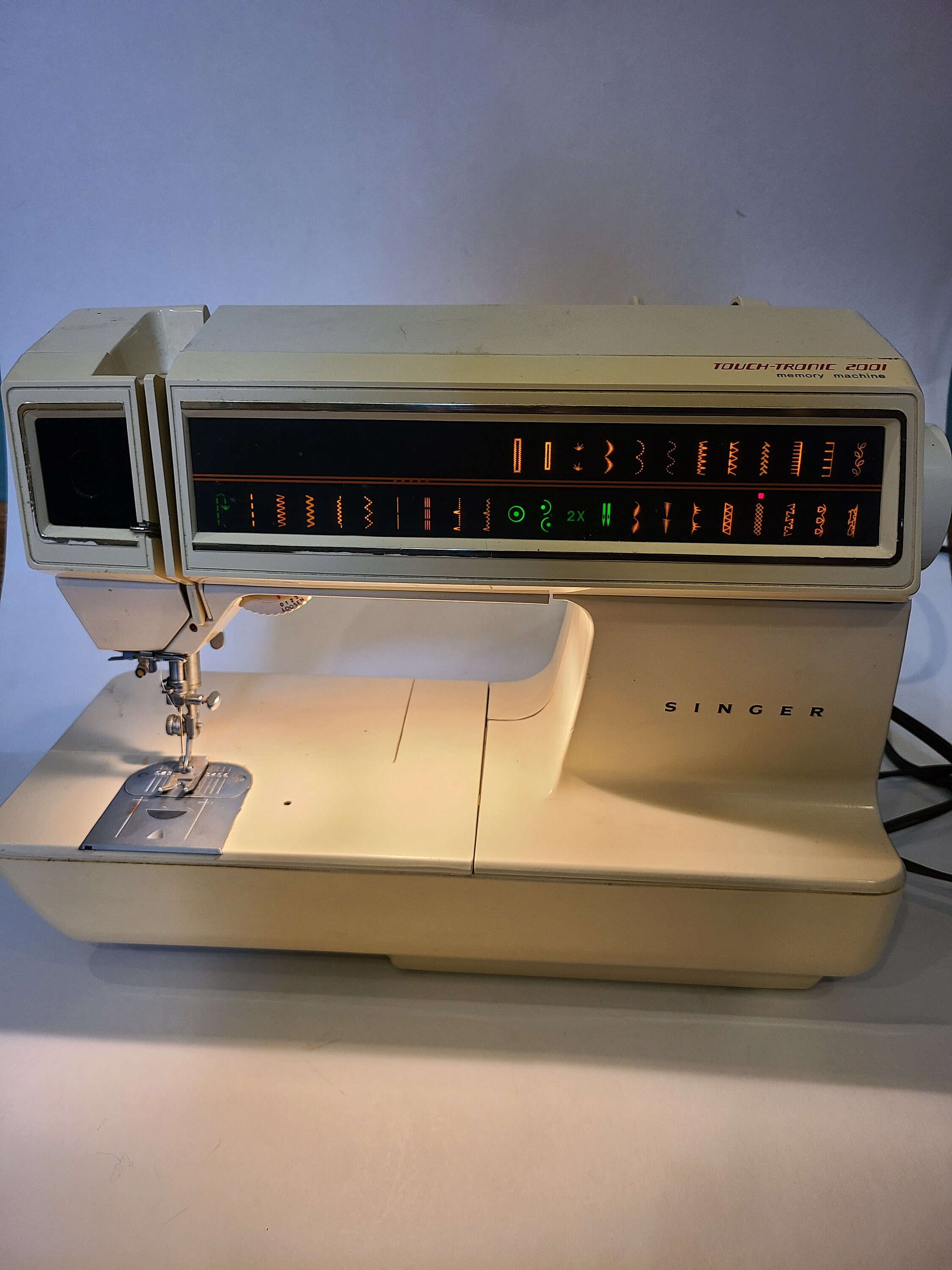 Vintage Sewing Machine Singer Touch-Tronic 2001 Portable | Etsy