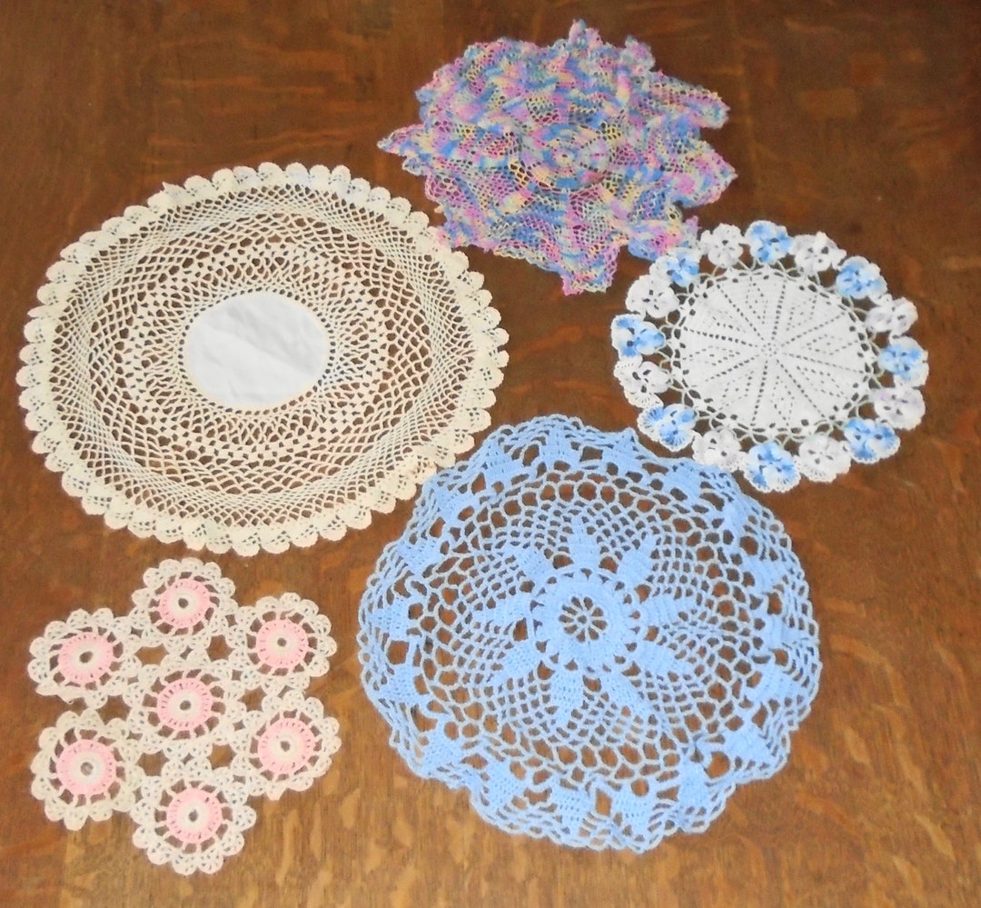 Set of 5 Vintage Round Colorful Crocheted Table Doily Doilies - Etsy