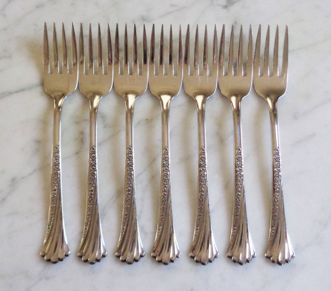 Oneida Distinction Deluxe HH Stainless Spring Glen 6 7/8 Inch Set of 7 ...