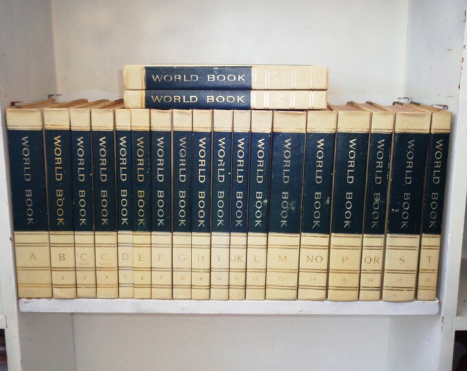 World Book Encyclopedia Book Set Complete 20 Volume 1969 Green / White ...