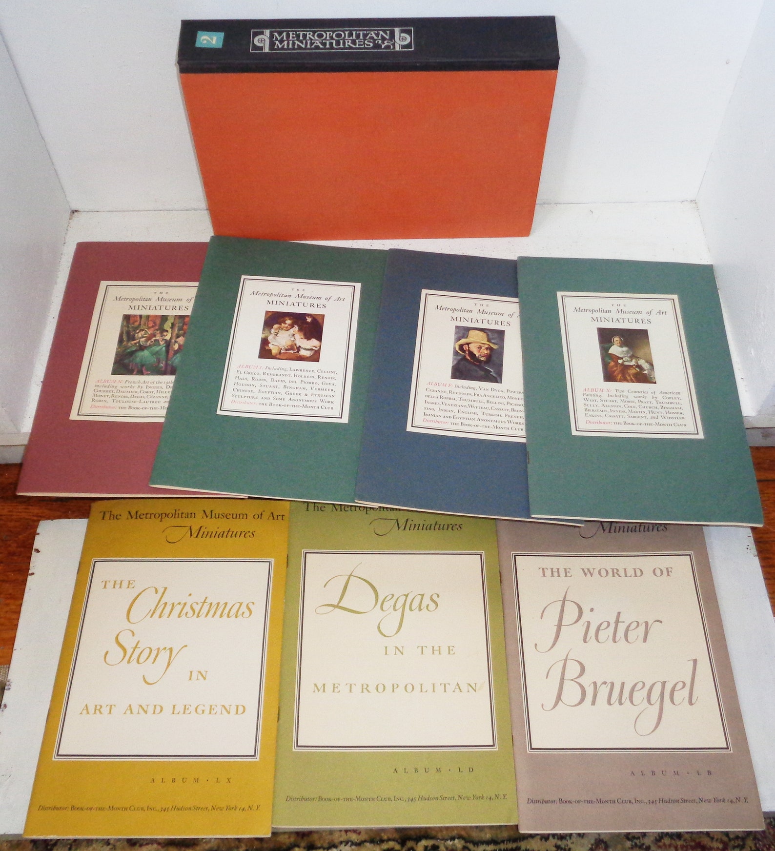 Metropolitan Museum of Art Album of Miniatures ~ 5 Cases With 33 ...