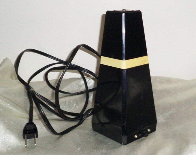 Folding Pyramid Tension Desk Lamp, Made in Hong Kong, Vintage Mid ...