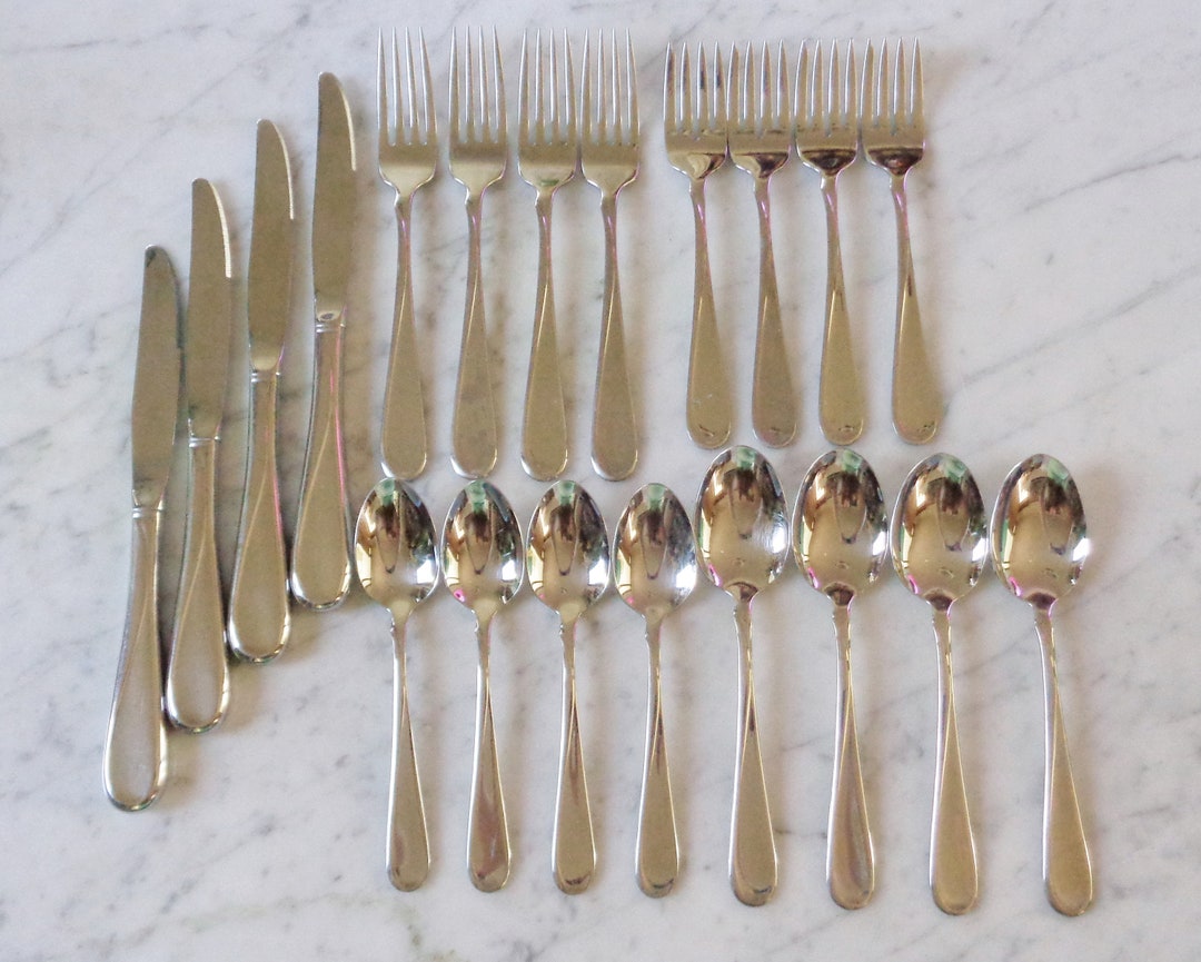 20pc Oneida USA Glossy Flight Reliance Stainless Flatware Set Service ...
