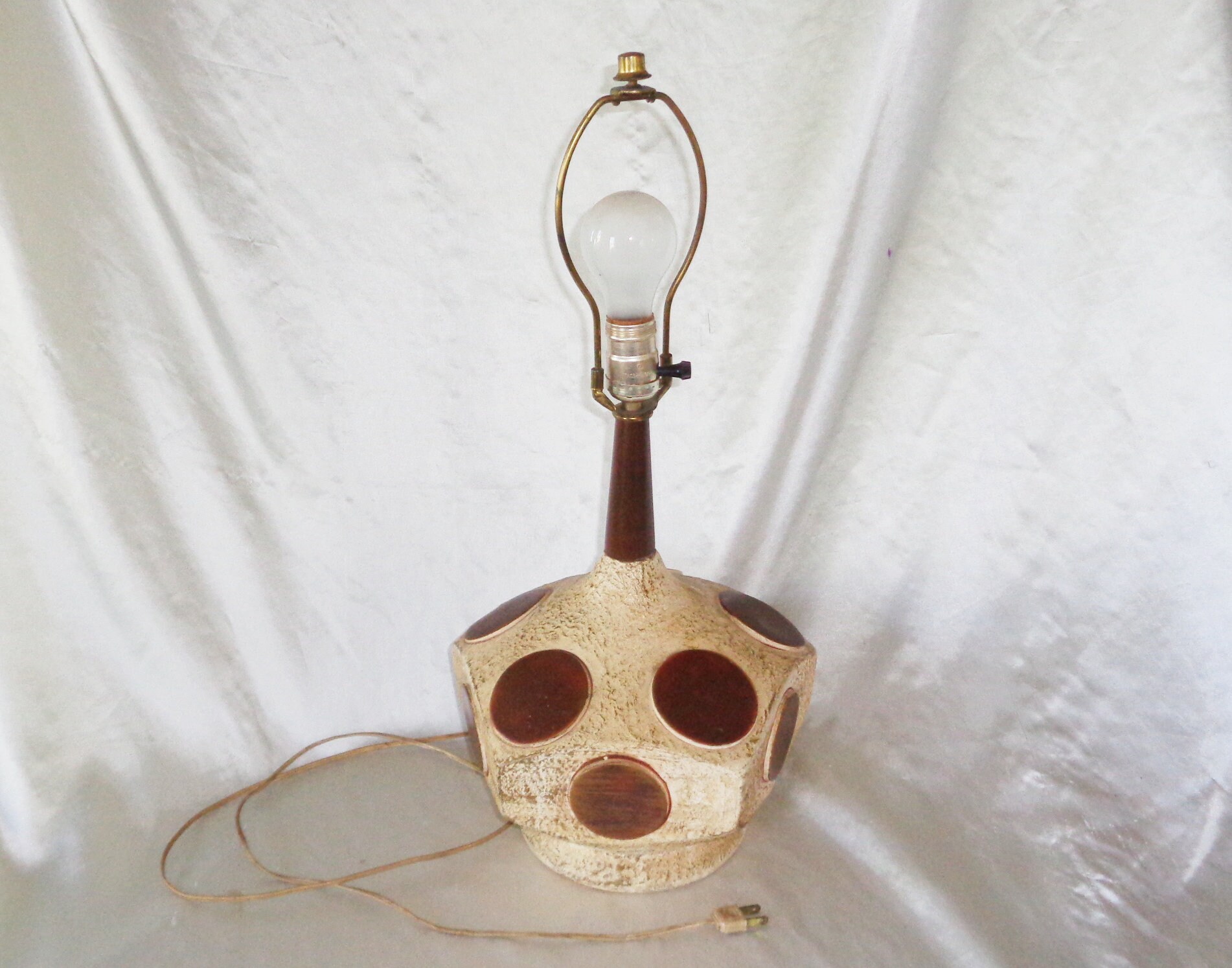 1961 Premco Brown Beige Polka Dot Plaster Table Lamp ~ Shady 70s Motel ...