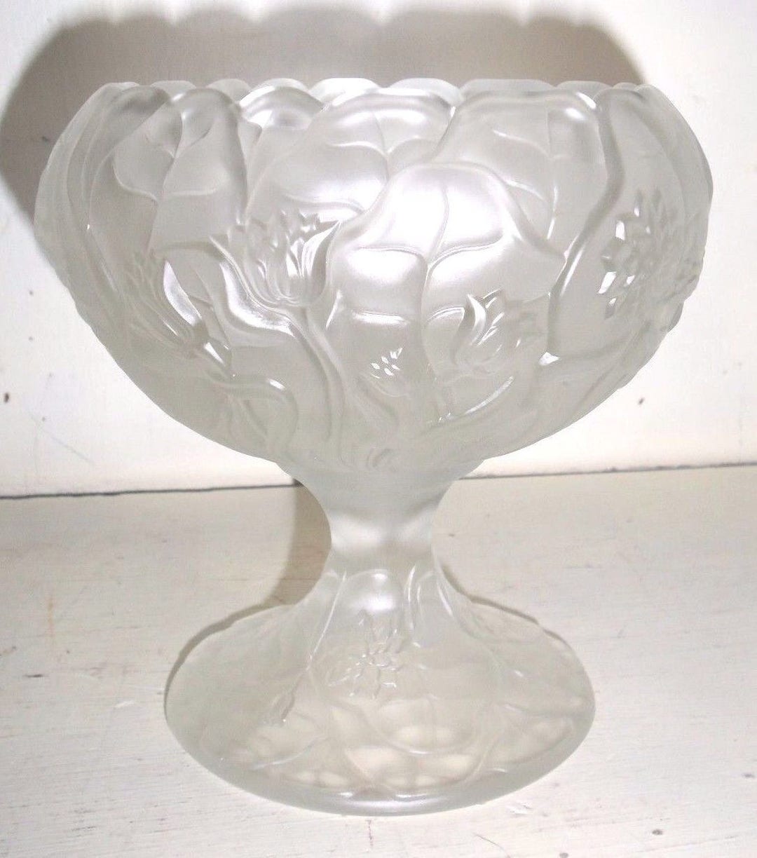Signed "fenton" Satin Water Lily Rose Flower Pattern Pedistal Candy ...