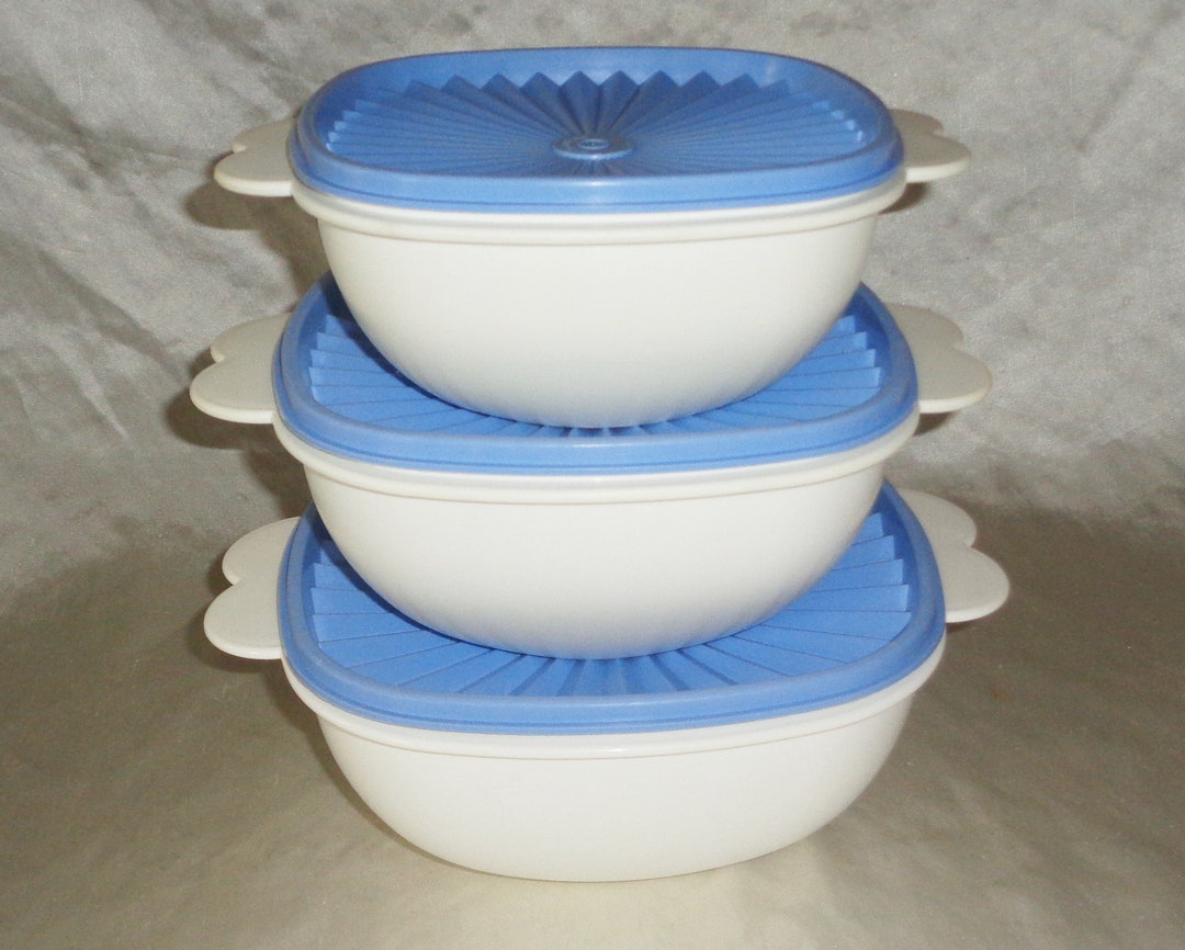 Tupperware Servalier Mixing Graduated Bowl SET White Bowls & Blue ...