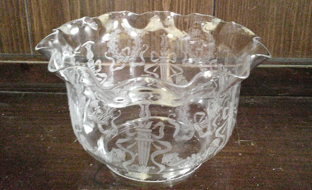 Torch Wreath & Ribbon Ruffled Acid Etched Glass Replacement Oil Light ...