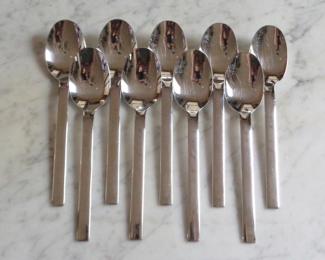 Hampton 18/10 HSV7 Square Glossy Pattern 7 1/2 Inch Set of 9 Table Soup ...