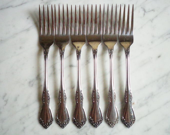 6 Wm A Rogers Deluxe Oneida Mansfield Amadeus Woodcrest Stainless 7 1/4 ...