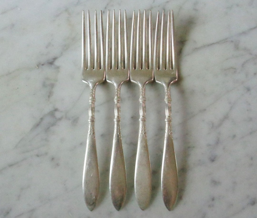 4 ~ 1847 Rogers Bros Queen Ann St Moritz Silver Plate 7 5/8 Inch Dinner ...