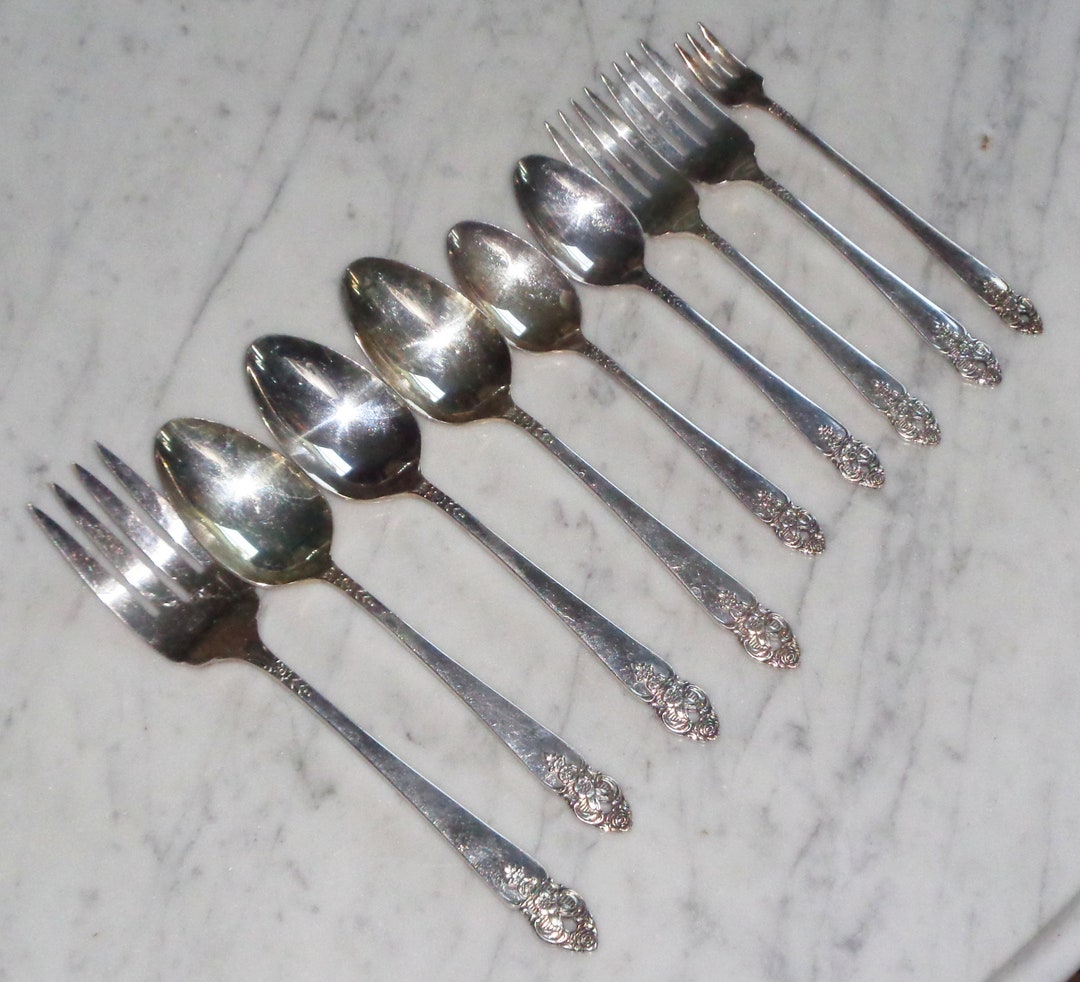Oneida Prestige Silver Plate DISTINCTION Pattern Lot of 9 Forks ...
