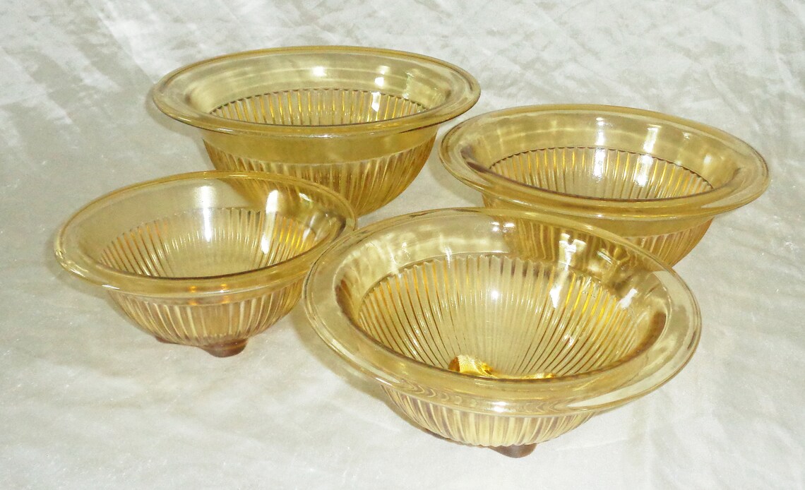Federal Glass Co Mixing Bowl Set of 4 Graduated Bowls in Amber - Etsy