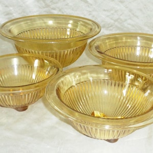 Federal Glass Co Mixing Bowl Set of 4 Graduated Bowls in Amber Yellow ...