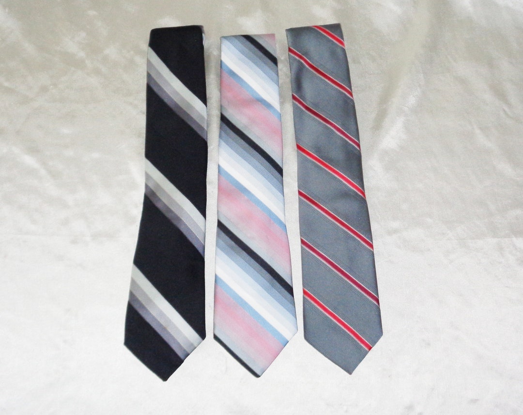3 Mens Neck Tie's, Austin Manor, Vintage Polyester in Black Pink & Gray ...