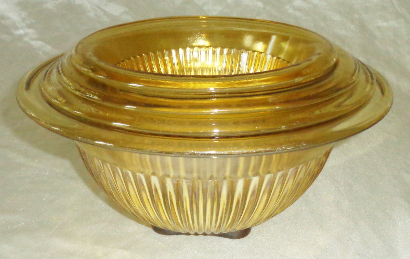 Federal Glass Co Mixing Bowl Set of 4 Graduated Bowls in Amber Yellow ...