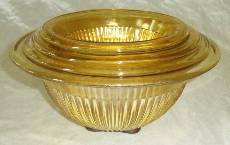 Federal Glass Co Mixing Bowl Set of 4 Graduated Bowls in Amber - Etsy