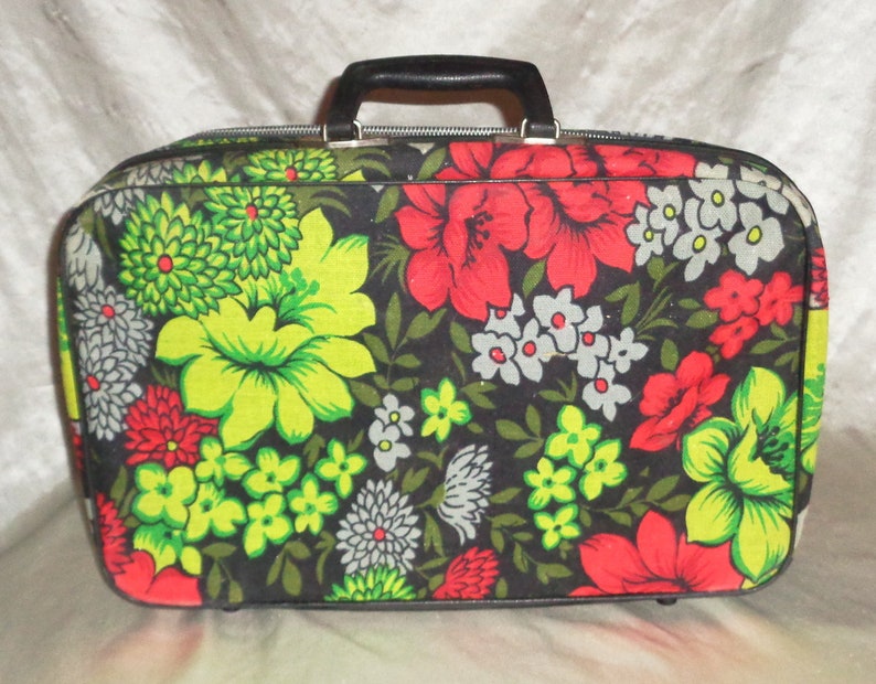 Bantam Travelware Floral Suitcase W Original Key 16 X 10 X 3.5 Inch - Etsy