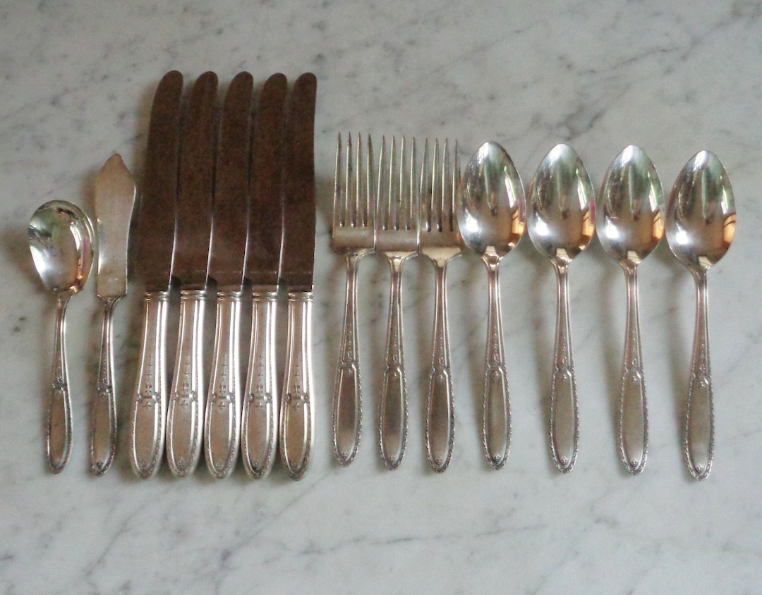 Isabella Quality Silver Plate ISA1 Flatware Silverware Lot~ Dinner ...
