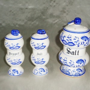 Japan BLUE ONION Japan Large Salt + Salt & Pepper Shaker Set, Vintage ...