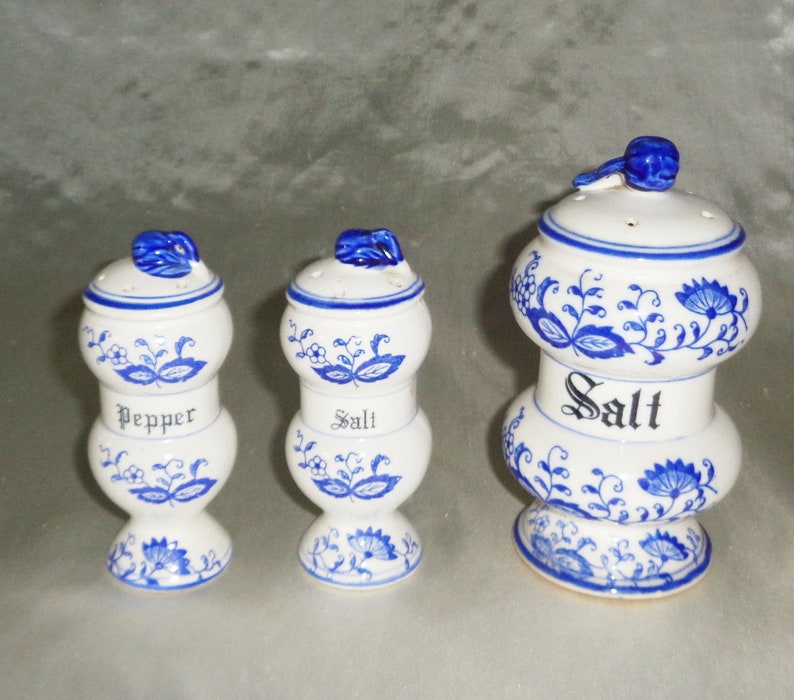 Japan BLUE ONION Japan Large Salt + Salt & Pepper Shaker Set, Vintage ...