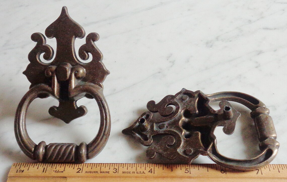 National Lock Co Spade Tip Colonial Carriage House Drop Ring - Etsy